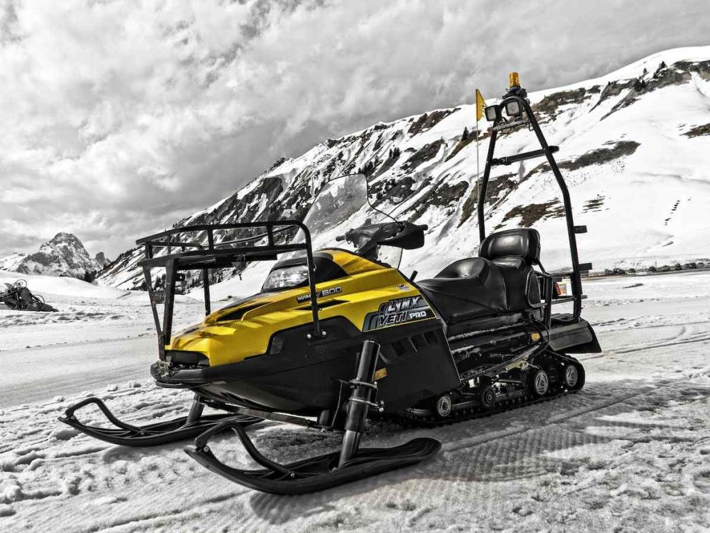 Top 7 Best Snowmobile Jackets In 2025