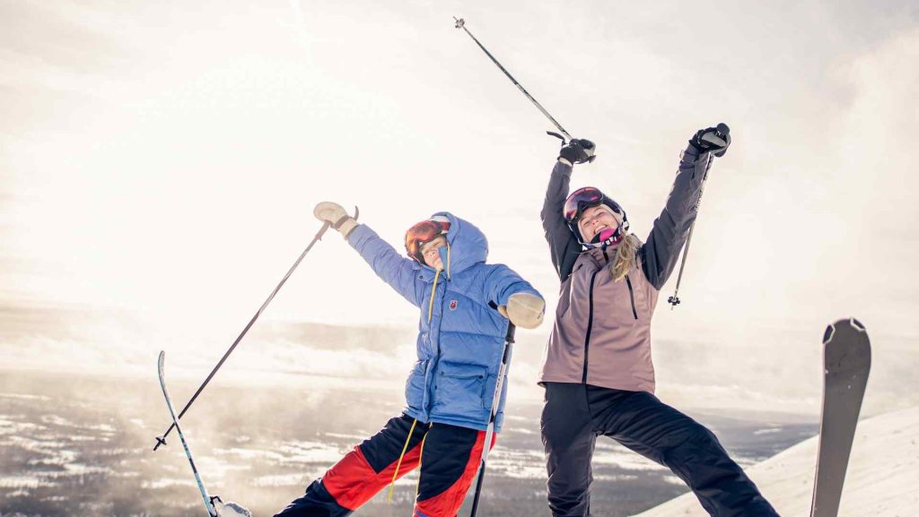 How To Properly Layer For Skiing?