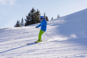 10 reasons why skiing is actually a great workout for you